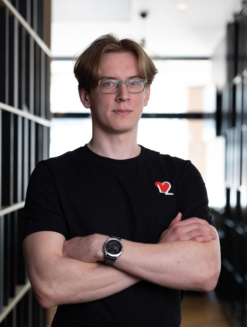 Mateusz Radomski @ Devcon SEA