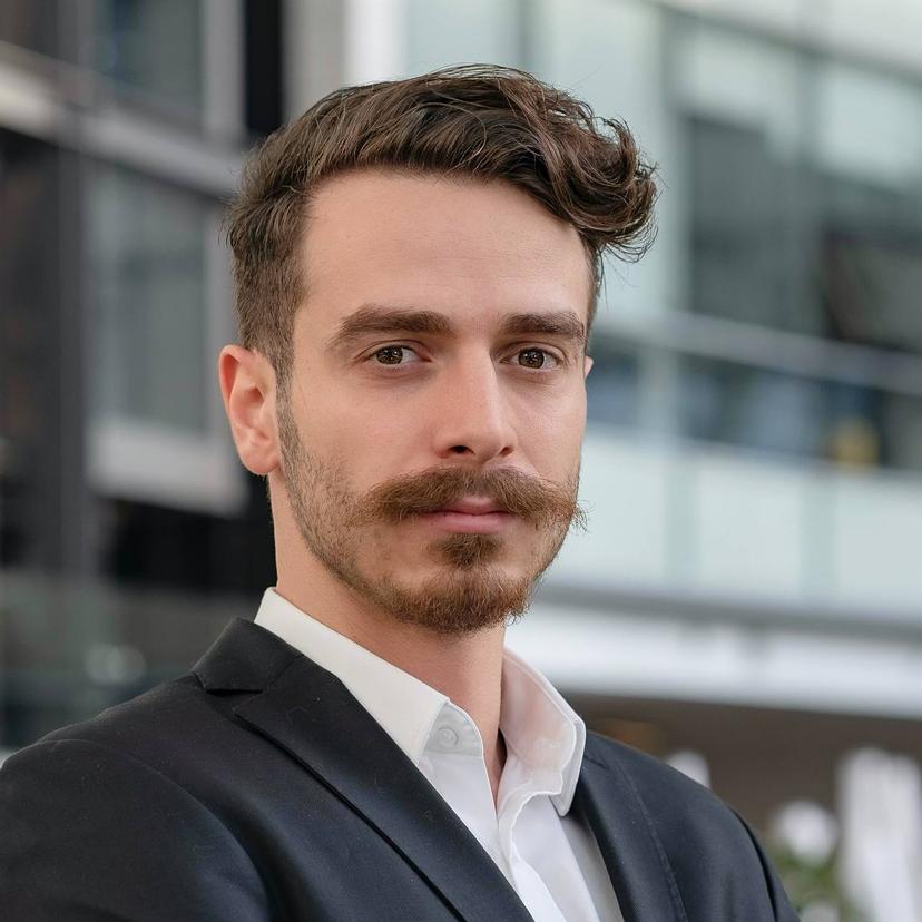 Han Tuzun @ Devcon SEA